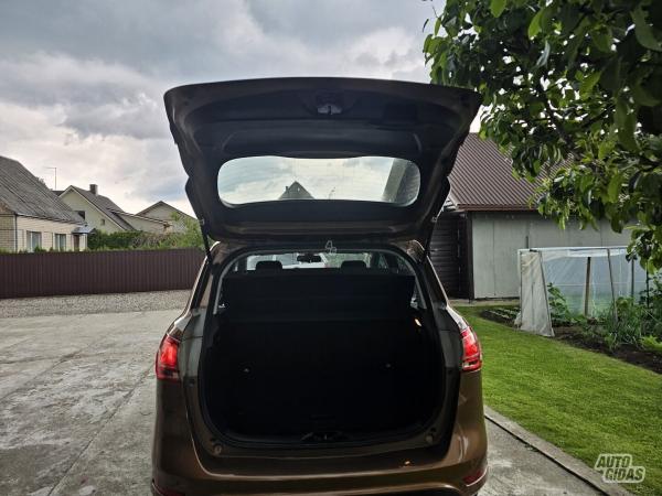 Brown Ford B-Max 2015 in Sakiai, with an engine capacity of 1.00 L and mileage of 198 thousand km for 2500 €, photo 8 on AUTOMOTO.COM.LV