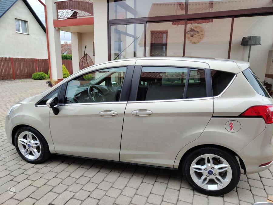 Green Ford B-Max 2013 in Marijampole, with an engine capacity of 1.60 L and mileage of 104 thousand km for 5999 €, photo 9 on AUTOMOTO.COM.LV