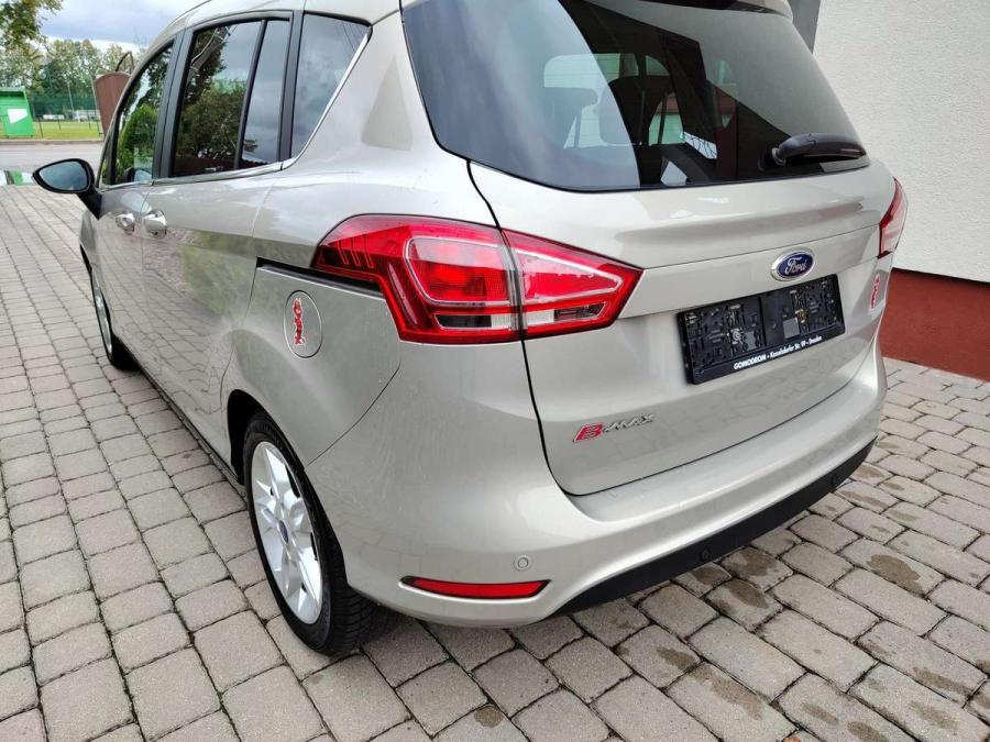 Green Ford B-Max 2013 in Marijampole, with an engine capacity of 1.60 L and mileage of 104 thousand km for 5999 €, photo 13 on AUTOMOTO.COM.LV