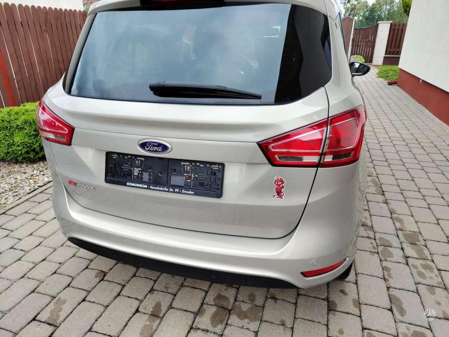 Green Ford B-Max 2013 in Marijampole, with an engine capacity of 1.60 L and mileage of 104 thousand km for 5999 €, photo 14 on AUTOMOTO.COM.LV