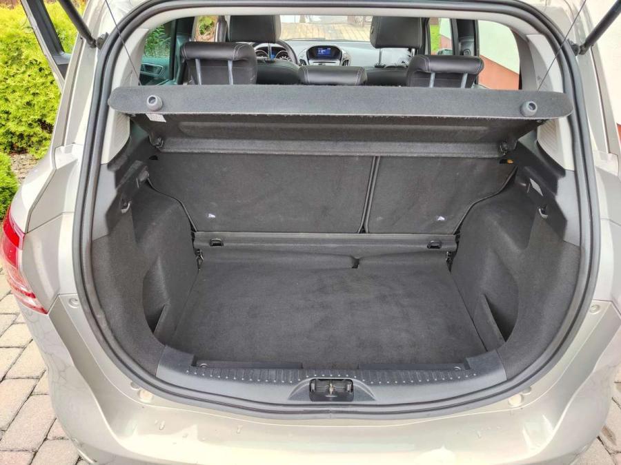 Green Ford B-Max 2013 in Marijampole, with an engine capacity of 1.60 L and mileage of 104 thousand km for 5999 €, photo 23 on AUTOMOTO.COM.LV