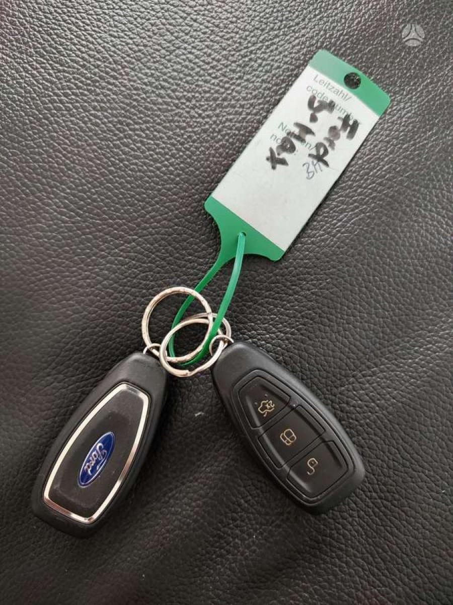 Green Ford B-Max 2013 in Marijampole, with an engine capacity of 1.60 L and mileage of 104 thousand km for 5999 €, photo 29 on AUTOMOTO.COM.LV
