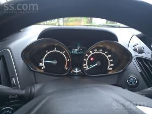 Pelēks Ford B-Max 2014 Kuldīga, ar dzinēja tilpumu 1.60 L un nobraukumu 155 tūkst. km par 5100 €, foto 9 vietnē AUTOMOTO.COM.LV