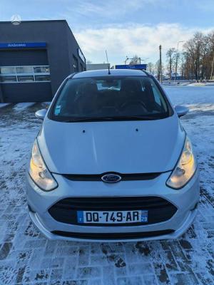 Grey Ford B-Max 2015 in Taurage, with an engine capacity of 1.00 L and mileage of 100 thousand km for 3500 €, photo 3 on AUTOMOTO.COM.LV