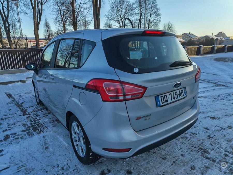 Grey Ford B-Max 2015 in Taurage, with an engine capacity of 1.00 L and mileage of 100 thousand km for 3500 €, photo 5 on AUTOMOTO.COM.LV