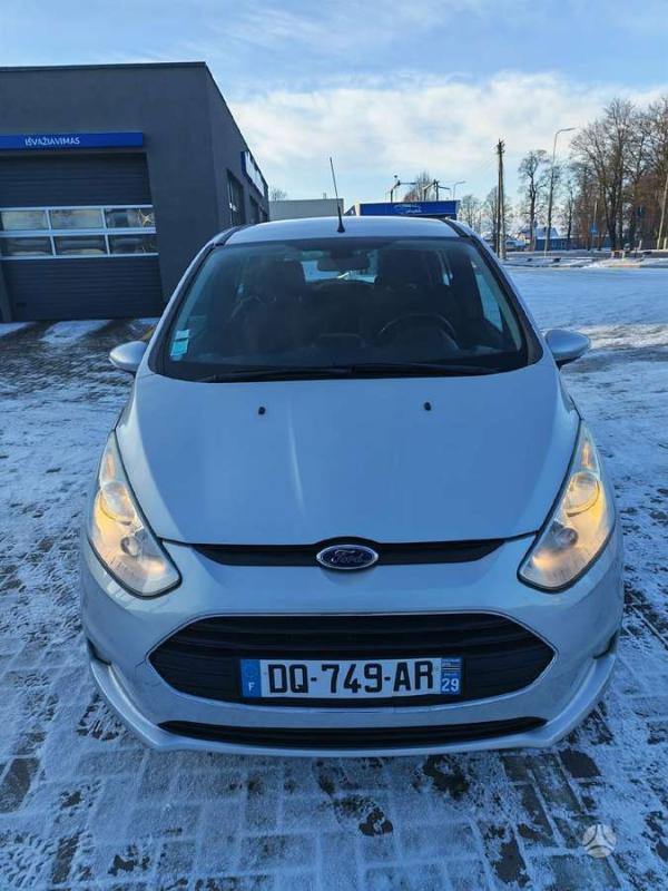 Pelēks Ford B-Max 2015 Tauragė, ar dzinēja tilpumu 1.00 L un nobraukumu 100 tūkst. km par 3500 €, foto 3 vietnē AUTOMOTO.COM.LV