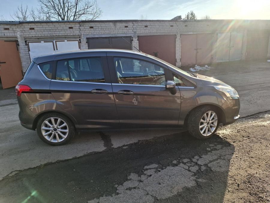 Pelēks Ford B-Max 2015 Panevēža, ar dzinēja tilpumu 1.00 L un nobraukumu 184 tūkst. km par 4100 €, foto 6 vietnē AUTOMOTO.COM.LV