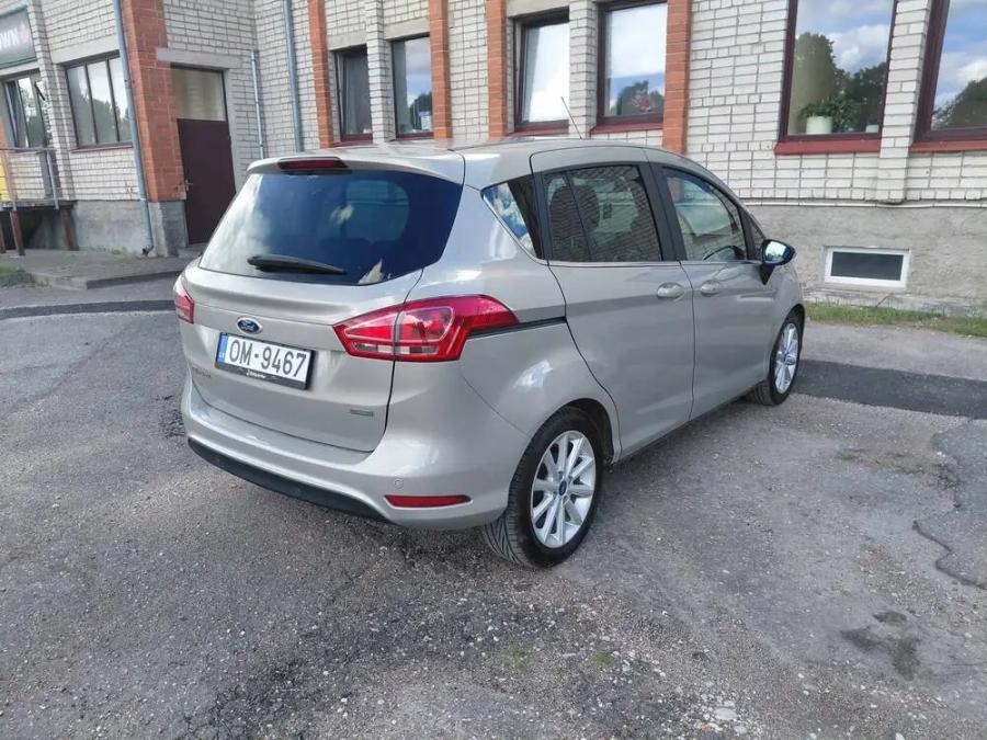 Pelēks Ford B-Max 2015 Talsi, ar dzinēja tilpumu 1.00 L un nobraukumu 155 tūkst. km par 5650 €, foto 5 vietnē AUTOMOTO.COM.LV
