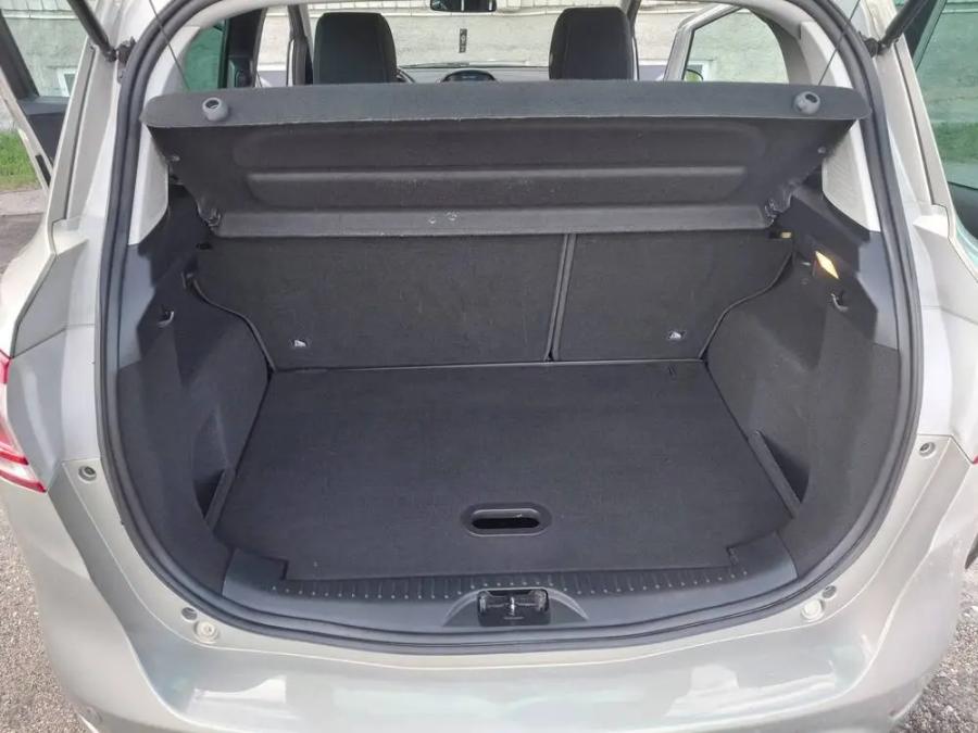 Pelēks Ford B-Max 2015 Talsi, ar dzinēja tilpumu 1.00 L un nobraukumu 155 tūkst. km par 5650 €, foto 14 vietnē AUTOMOTO.COM.LV