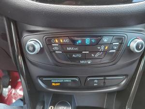 Pelēks Ford B-Max 2015 Talsi, ar dzinēja tilpumu 1.00 L un nobraukumu 155 tūkst. km par 5650 €, foto 18 vietnē AUTOMOTO.COM.LV