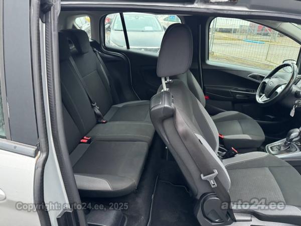 Pelēks Ford B-Max 2016 Tallina, ar dzinēja tilpumu 1.60 L un nobraukumu 98 tūkst. km par 4950 €, foto 11 vietnē AUTOMOTO.COM.LV