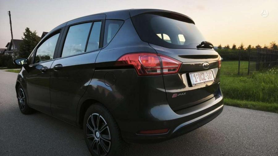 Pelēks Ford B-Max 2017 Šauļi, ar dzinēja tilpumu 1.00 L un nobraukumu 130 tūkst. km par 5400 €, foto 5 vietnē AUTOMOTO.COM.LV