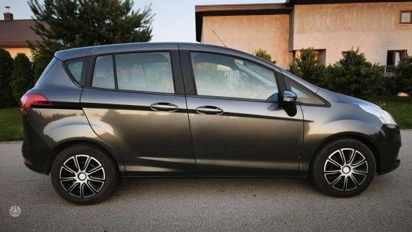 Pelēks Ford B-Max 2017 Šauļi, ar dzinēja tilpumu 1.00 L un nobraukumu 130 tūkst. km par 5400 €, foto 7 vietnē AUTOMOTO.COM.LV