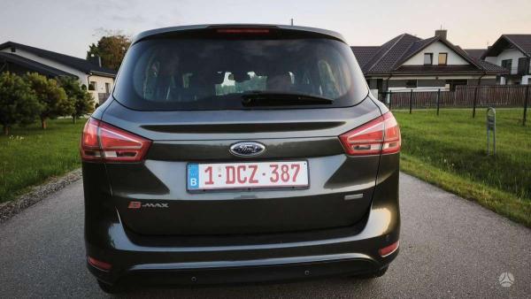 Pelēks Ford B-Max 2017 Šauļi, ar dzinēja tilpumu 1.00 L un nobraukumu 130 tūkst. km par 5400 €, foto 9 vietnē AUTOMOTO.COM.LV