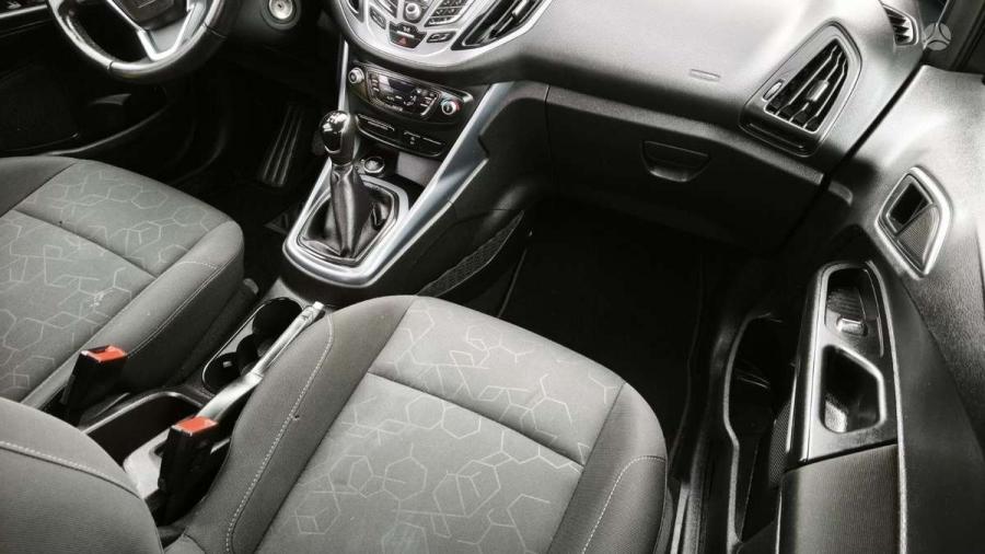 Pelēks Ford B-Max 2017 Šauļi, ar dzinēja tilpumu 1.00 L un nobraukumu 130 tūkst. km par 5400 €, foto 12 vietnē AUTOMOTO.COM.LV