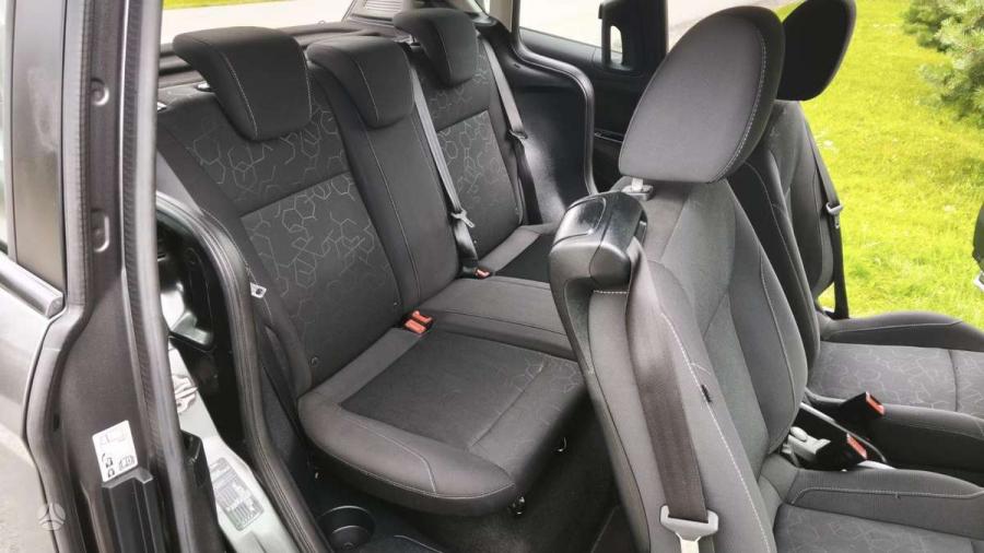 Pelēks Ford B-Max 2017 Šauļi, ar dzinēja tilpumu 1.00 L un nobraukumu 130 tūkst. km par 5400 €, foto 19 vietnē AUTOMOTO.COM.LV