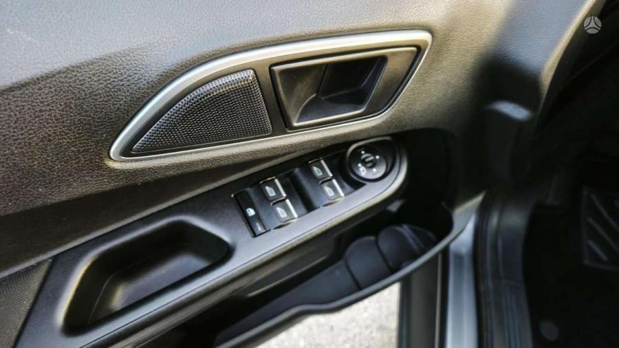 Pelēks Ford B-Max 2017 Šauļi, ar dzinēja tilpumu 1.00 L un nobraukumu 130 tūkst. km par 5400 €, foto 32 vietnē AUTOMOTO.COM.LV