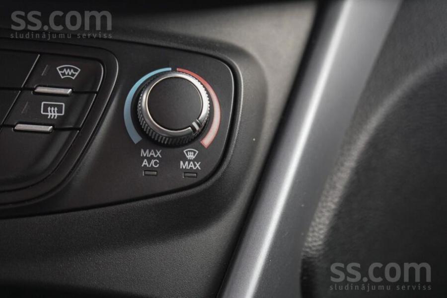 Grey Ford B-Max 2013 in Riga, with an engine capacity of 1.60 L and mileage of 156 thousand km for 3390 €, photo 15 on AUTOMOTO.COM.LV