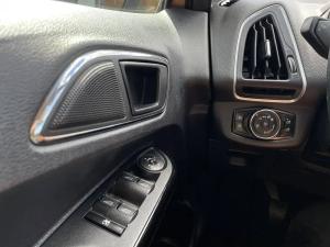 Pelēks Ford B-Max 2013 Talsi, ar dzinēja tilpumu 1.60 L un nobraukumu 220 tūkst. km par 4400 €, foto 12 vietnē AUTOMOTO.COM.LV