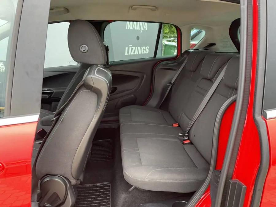 Grey Ford B-Max 2013 in Talsi, with an engine capacity of 1.60 L and mileage of 198 thousand km for 4300 €, photo 23 on AUTOMOTO.COM.LV