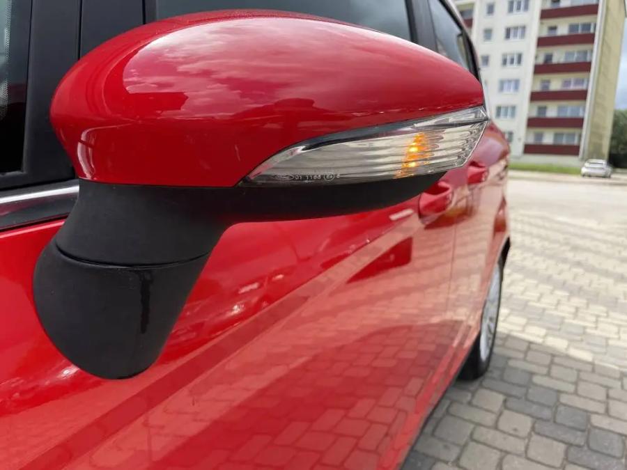 Grey Ford B-Max 2013 in Talsi, with an engine capacity of 1.60 L and mileage of 198 thousand km for 4300 €, photo 26 on AUTOMOTO.COM.LV