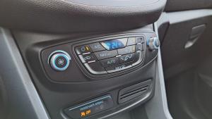 Grey Ford B-Max 2014 in Riga, with an engine capacity of 1.50 L and mileage of 178 thousand km for 4990 €, photo 40 on AUTOMOTO.COM.LV