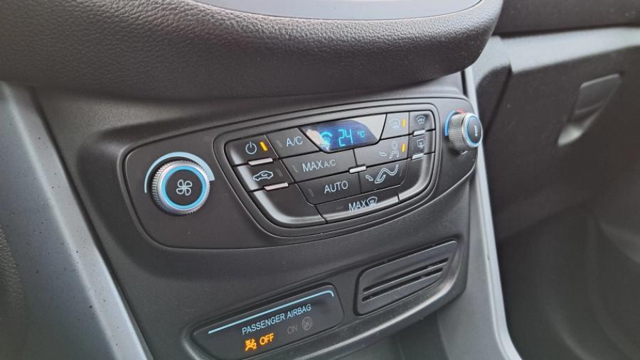 Grey Ford B-Max 2014 in Riga, with an engine capacity of 1.50 L and mileage of 178 thousand km for 4990 €, photo 41 on AUTOMOTO.COM.LV