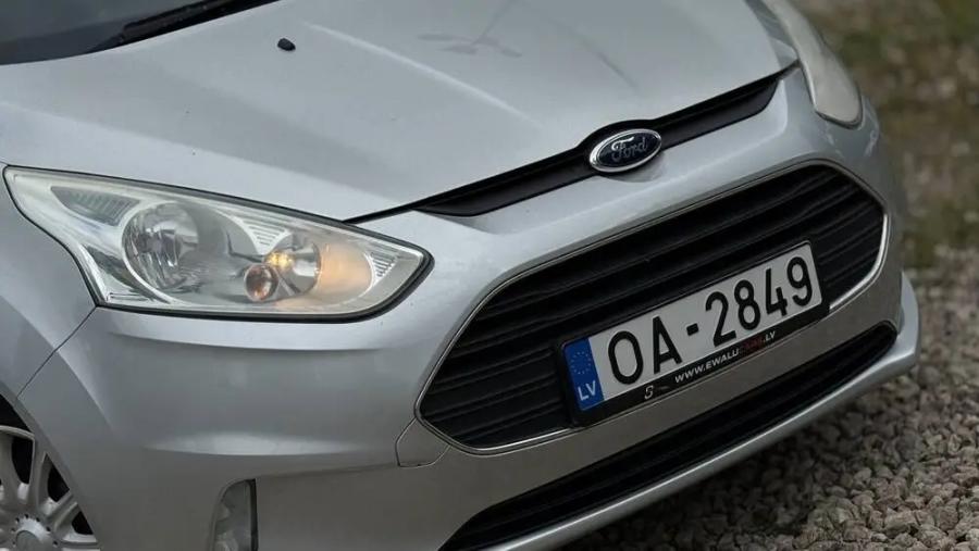 Pelēks Ford B-Max 2014 Jelgava, ar dzinēja tilpumu 1.50 L un nobraukumu 0 tūkst. km par 3990 €, foto 6 vietnē AUTOMOTO.COM.LV