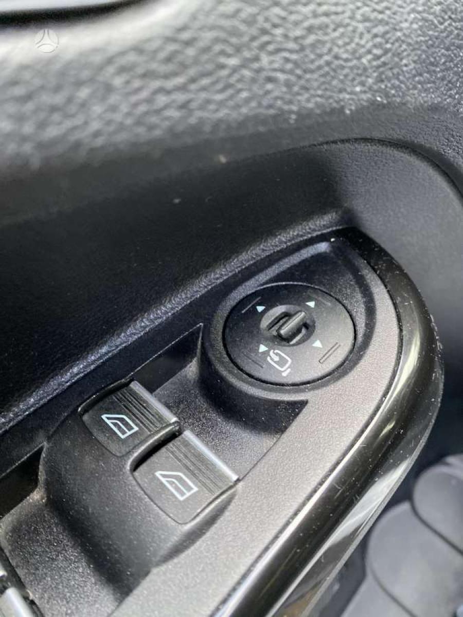 Pelēks Ford B-Max 2014 Šauļi, ar dzinēja tilpumu 1.60 L un nobraukumu 240 tūkst. km par 3999 €, foto 14 vietnē AUTOMOTO.COM.LV
