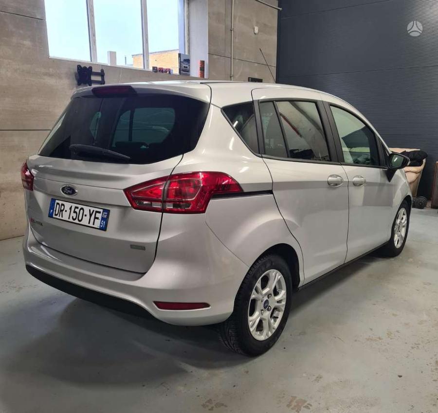 Pelēks Ford B-Max 2015 Tauragė, ar dzinēja tilpumu 1.00 L un nobraukumu 118 tūkst. km par 4200 €, foto 4 vietnē AUTOMOTO.COM.LV