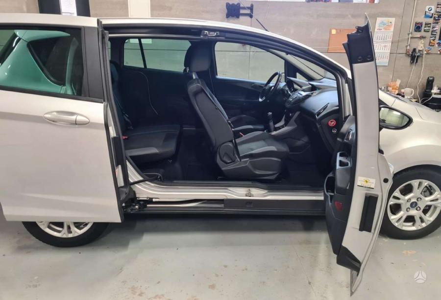 Pelēks Ford B-Max 2015 Tauragė, ar dzinēja tilpumu 1.00 L un nobraukumu 118 tūkst. km par 4200 €, foto 10 vietnē AUTOMOTO.COM.LV