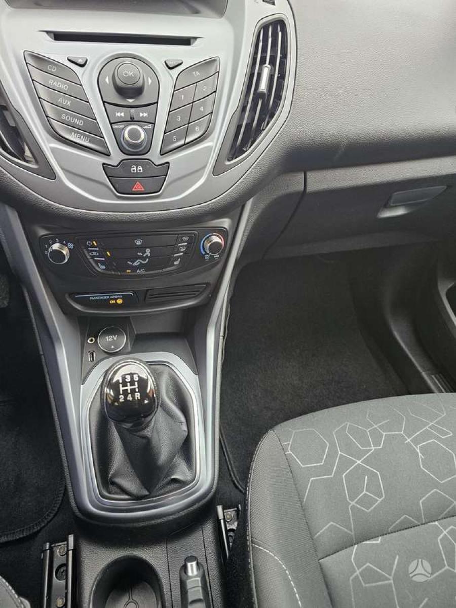 Pelēks Ford B-Max 2014 Ukmergė, ar dzinēja tilpumu 1.00 L un nobraukumu 209 tūkst. km par 2500 €, foto 5 vietnē AUTOMOTO.COM.LV