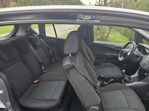 Pelēks Ford B-Max 2014 Ukmergė, ar dzinēja tilpumu 1.00 L un nobraukumu 209 tūkst. km par 2500 €, foto 22 vietnē AUTOMOTO.COM.LV