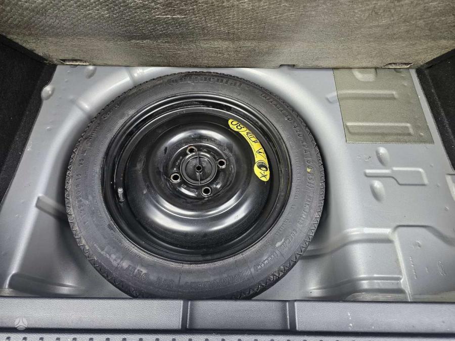 Pelēks Ford B-Max 2014 Ukmergė, ar dzinēja tilpumu 1.00 L un nobraukumu 209 tūkst. km par 2500 €, foto 24 vietnē AUTOMOTO.COM.LV