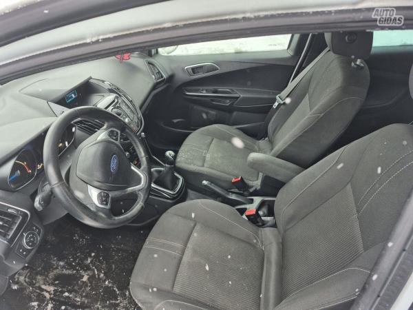 Ford B-Max 2014 Viļņa, ar dzinēja tilpumu 1.60 L un nobraukumu 240 tūkst. km par 2650 €, foto 6 vietnē AUTOMOTO.COM.LV