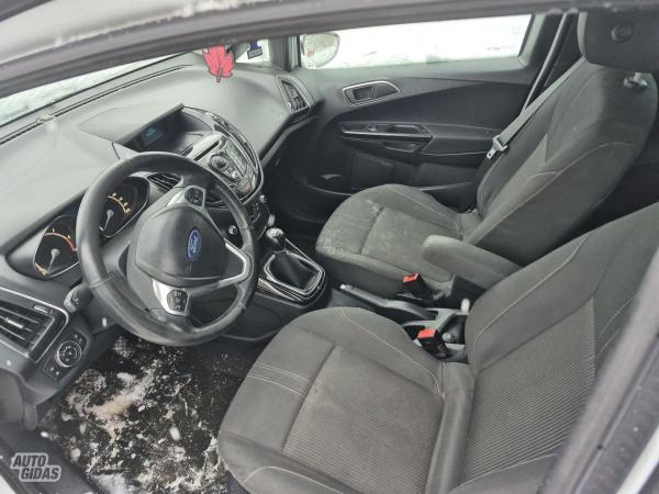 Ford B-Max 2015 in Vilnius, with an engine capacity of 1.60 L and mileage of 214 thousand km for 2650 €, photo 4 on AUTOMOTO.COM.LV