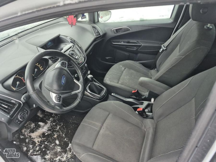 Ford B-Max 2015 in Vilnius, with an engine capacity of 1.60 L and mileage of 214 thousand km for 2650 €, photo 4 on AUTOMOTO.COM.LV