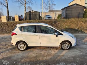 Ford B-Max 2015 in Vilnius, with an engine capacity of 1.60 L and mileage of 240 thousand km for 2499 €, photo 3 on AUTOMOTO.COM.LV