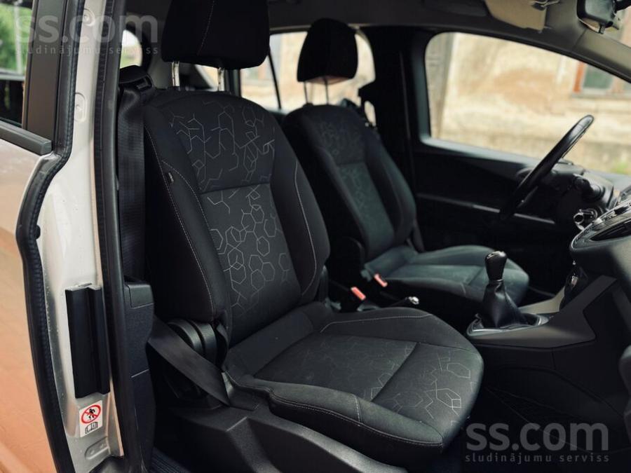 Ford B-Max 2013 in Cesis, with an engine capacity of 1.00 L and mileage of 0 thousand km for 3500 €, photo 14 on AUTOMOTO.COM.LV