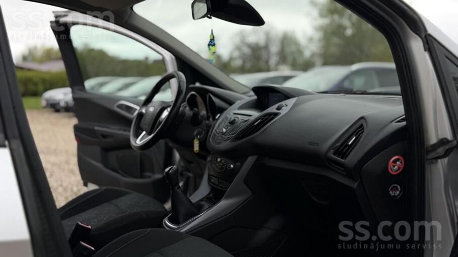 Ford B-Max 2014 Jelgava, ar dzinēja tilpumu 1.50 L un nobraukumu 179 tūkst. km par 4990 €, foto 9 vietnē AUTOMOTO.COM.LV