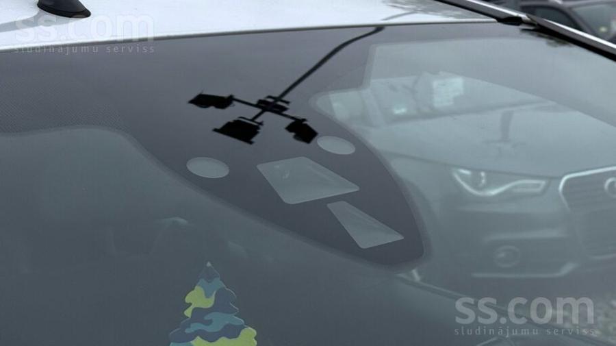 Ford B-Max 2014 Jelgava, ar dzinēja tilpumu 1.50 L un nobraukumu 179 tūkst. km par 4990 €, foto 24 vietnē AUTOMOTO.COM.LV