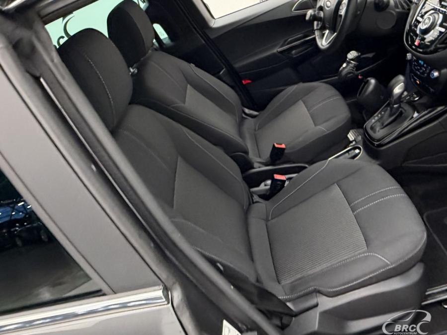 Ford B-Max 2015 Viļņa, ar dzinēja tilpumu 1.60 L un nobraukumu 222 tūkst. km par 6900 €, foto 6 vietnē AUTOMOTO.COM.LV