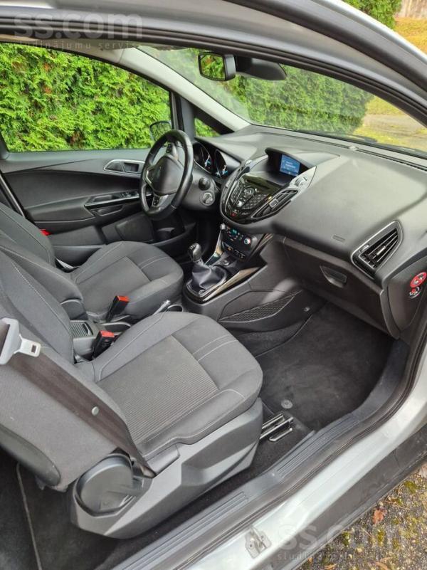Ford B-Max 2017 Ogre, ar dzinēja tilpumu 1.00 L un nobraukumu 245 tūkst. km par 5300 €, foto 4 vietnē AUTOMOTO.COM.LV