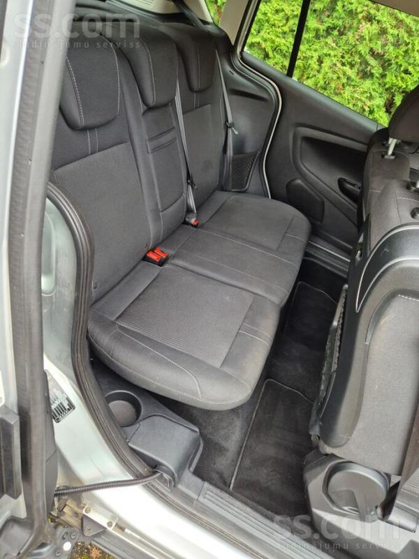 Ford B-Max 2017 Ogre, ar dzinēja tilpumu 1.00 L un nobraukumu 245 tūkst. km par 5300 €, foto 5 vietnē AUTOMOTO.COM.LV