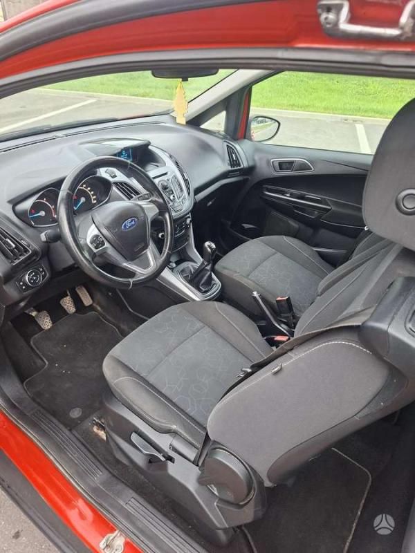 Sarkans Ford B-Max 2013 Šauļi, ar dzinēja tilpumu 1.50 L un nobraukumu 170 tūkst. km par 2500 €, foto 7 vietnē AUTOMOTO.COM.LV