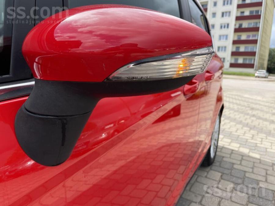 Sarkans Ford B-Max 2013 Talsi, ar dzinēja tilpumu 1.60 L un nobraukumu 198 tūkst. km par 4300 €, foto 26 vietnē AUTOMOTO.COM.LV