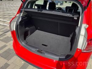 Sarkans Ford B-Max 2016 Rīga, ar dzinēja tilpumu 1.00 L un nobraukumu 154 tūkst. km par 4500 €, foto 12 vietnē AUTOMOTO.COM.LV