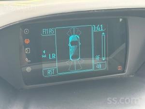 Sarkans Ford B-Max 2016 Rīga, ar dzinēja tilpumu 1.00 L un nobraukumu 154 tūkst. km par 4500 €, foto 24 vietnē AUTOMOTO.COM.LV