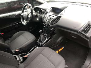 Red Ford B-Max 2017 in Klaipeda, with an engine capacity of 1.00 L and mileage of 137 thousand km for 5950 €, photo 14 on AUTOMOTO.COM.LV