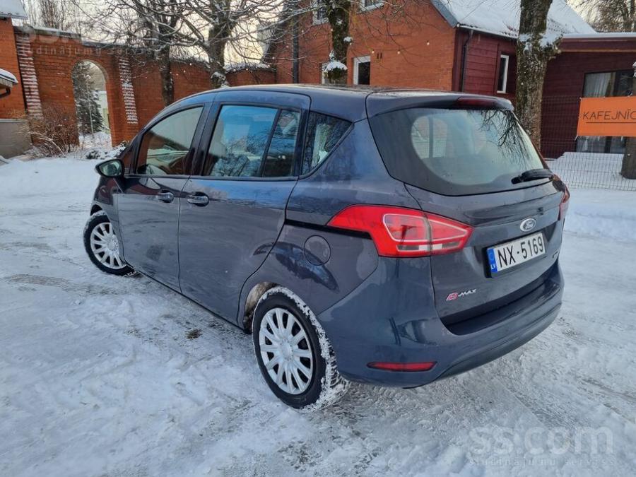 Violet Ford B-Max 2013 in Ogre, with an engine capacity of 1.50 L and mileage of 0 thousand km for 4800 €, photo 5 on AUTOMOTO.COM.LV